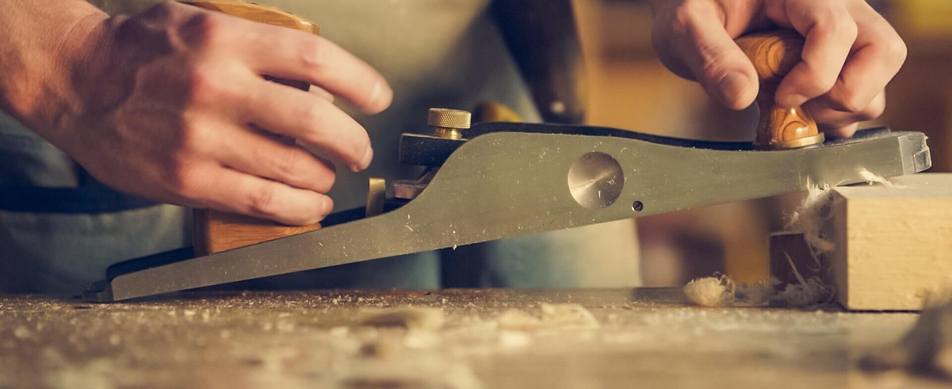 Caixilharia - Damásio & Leal Lda